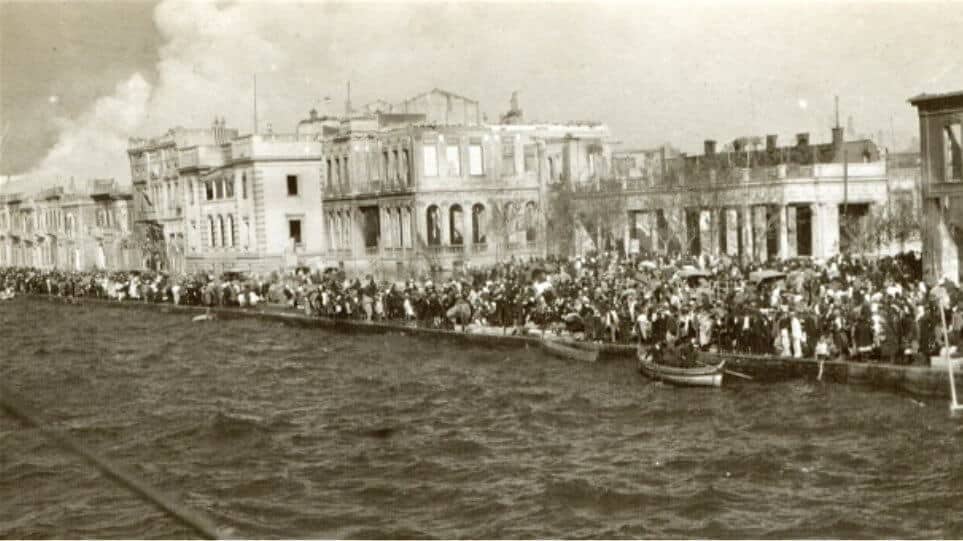 “1922: η άγνωστη επιχείρηση διάσωσης των Ελλήνων από τη φλεγόμενη ...